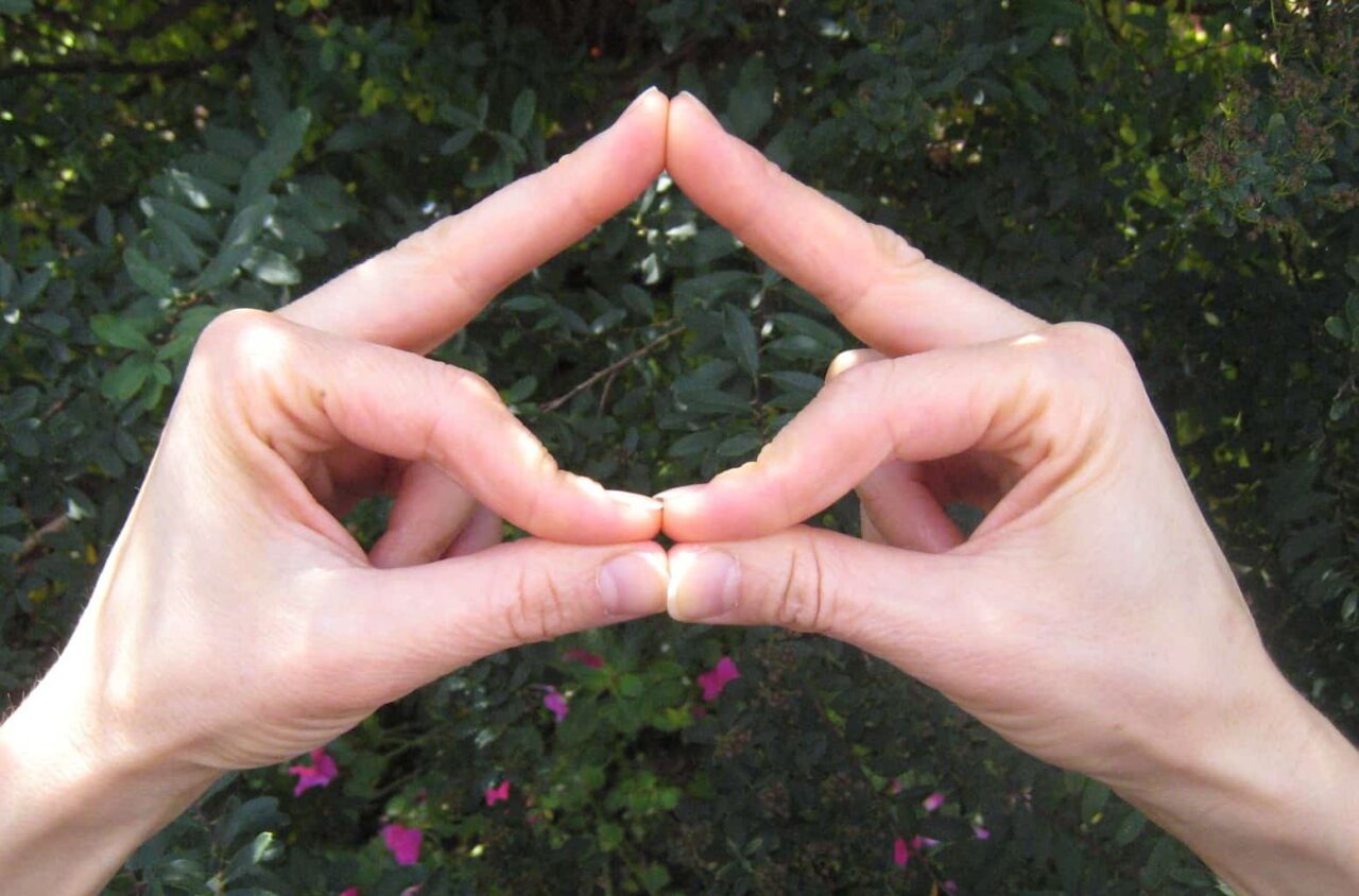 Ignite Your Spark Mudra Flow! | Jennifer Reis Yoga